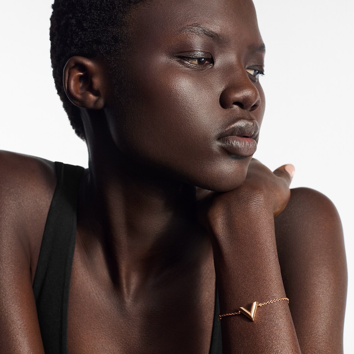 Essential V Supple 手鍊 . - 精品Ramadan Gifts for Her - M02381 | LOUIS VUITTON 台灣